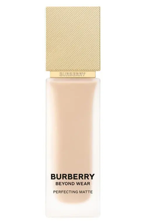 Burberry Beyond Wear Perfecting Matte Foundation - 20 Fair Neutral