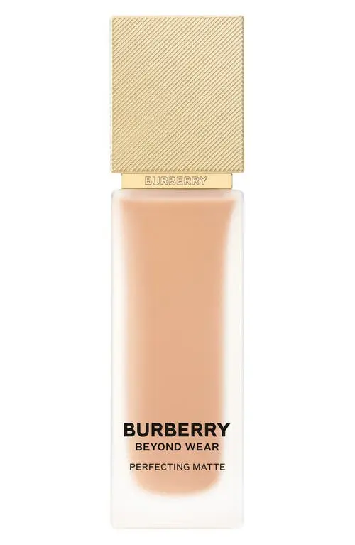 Burberry Beyond Wear Perfecting Matte Foundation - 70 Medium Cool