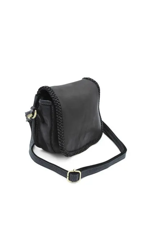 BOLSA NOVA Naples Saddle Bag With Braided Detail - Black