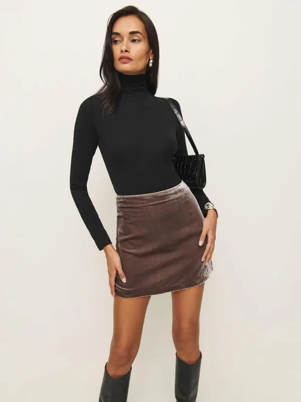 REFORMATION Veranda Velvet Mini Skirt - Magnetic