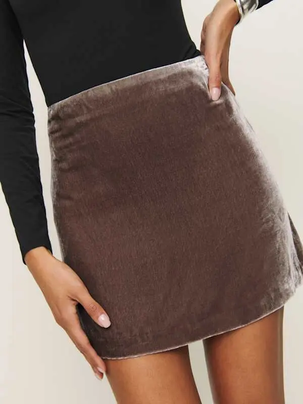 REFORMATION Veranda Velvet Mini Skirt - Magnetic
