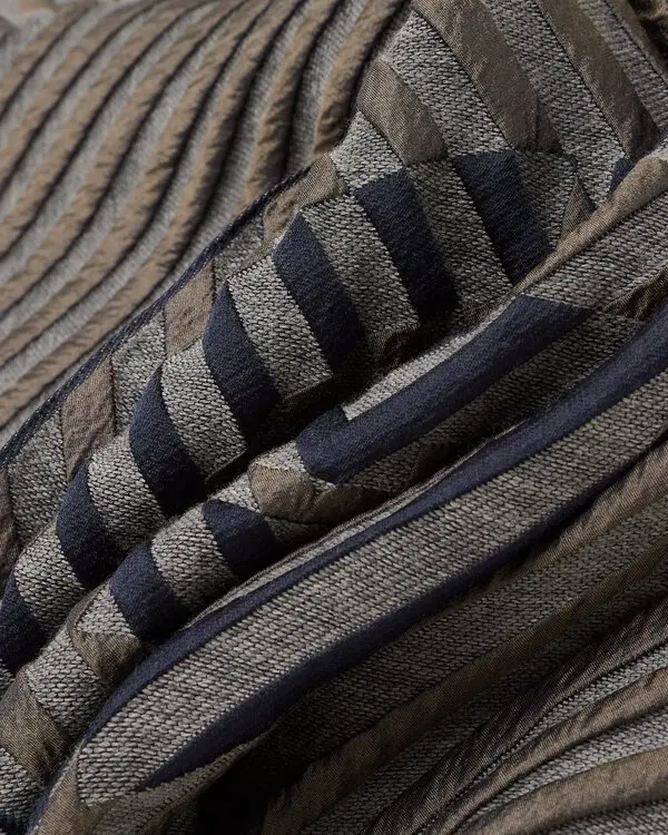 Giorgio Armani Jacquard Virgin Wool And Silk Stole
