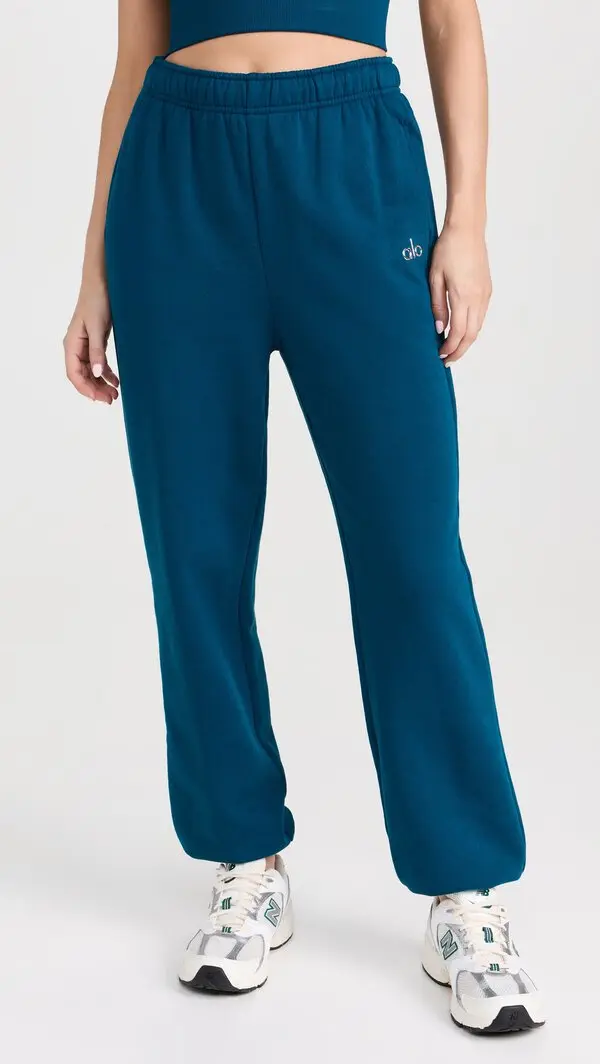 Alo Yoga Accolade Sweatpants In Eclipse Blue 30% Off Editorialist
