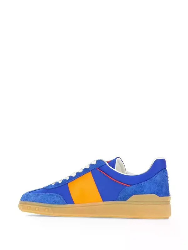 Valentino Garavani Upvillage Low Top Sneakers In Crust Leather And Nylon - Blue