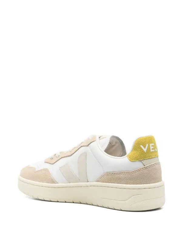 VEJA V-90 Sneakers - White