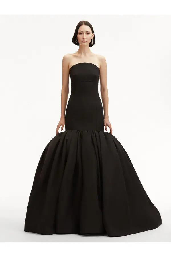 knee length dresses for ladies 2005 Oscar de la Renta Navy Beaded Sheer-Tulle Hourglass Feather Mermaid  Gown main image 1
