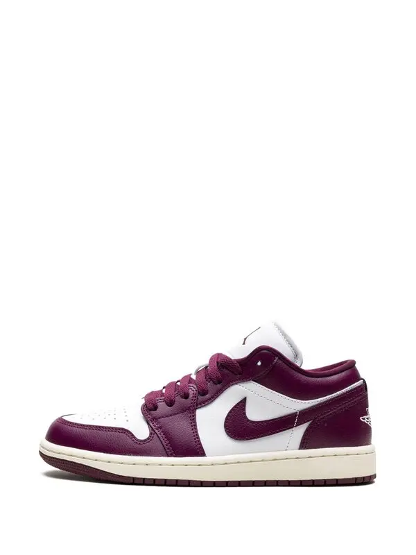 JORDAN 1 Low Sneakers - Purple