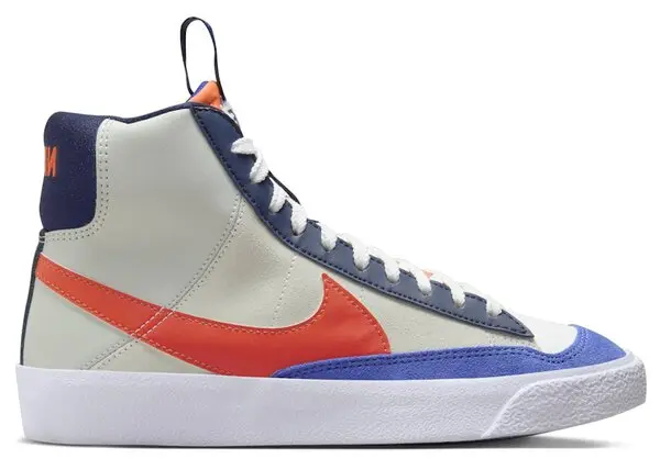 Nike Blazer Mid '77 Se Sneakers - White/light Silver/midnight Navy Blue