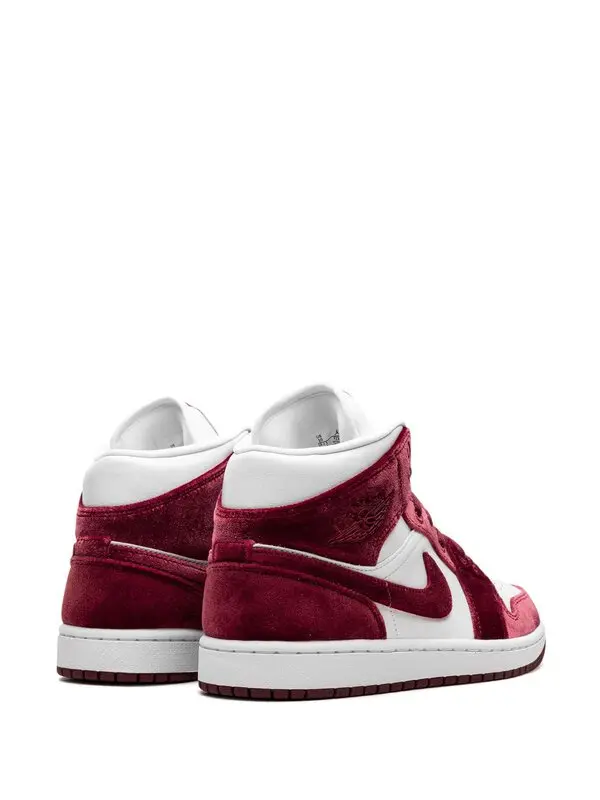 JORDAN 1 Mid Se Velvet Sneakers