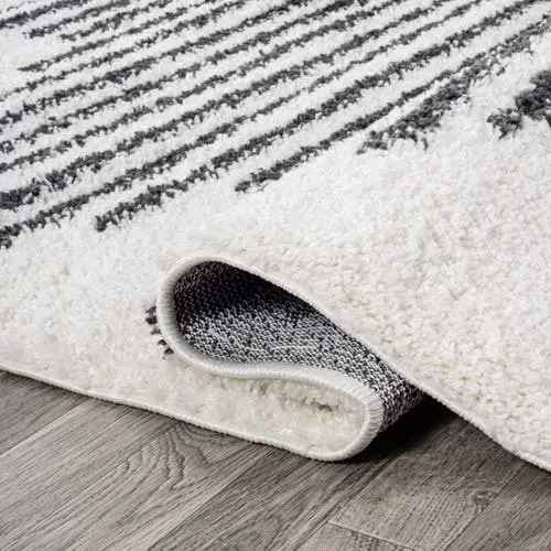 JONATHAN Y Elm Diamond Stripe Geometric Shag Area Rug - White/gray