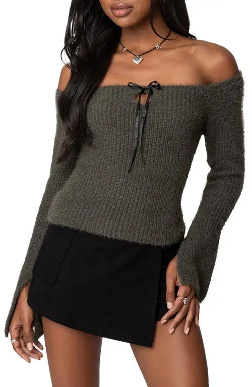 EDIKTED Off The Shoulder Knit Shirt