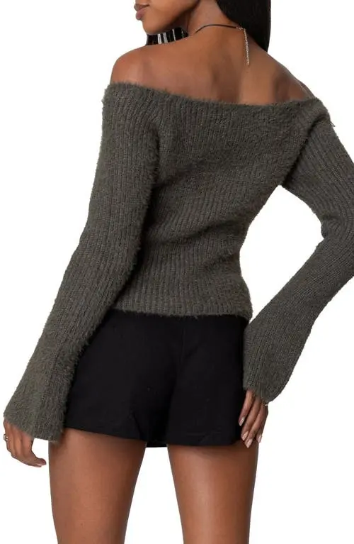 EDIKTED Off The Shoulder Knit Shirt