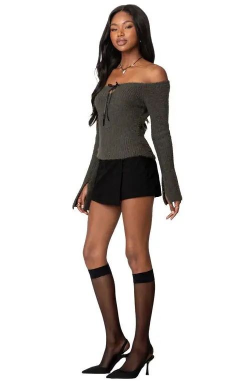 EDIKTED Off The Shoulder Knit Shirt