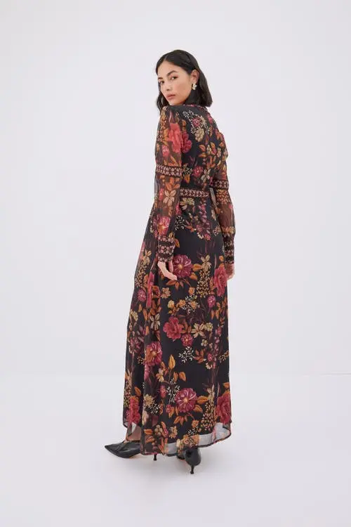 RAISHMA Floral Maxi Dress With High Neck And Long Sleeves