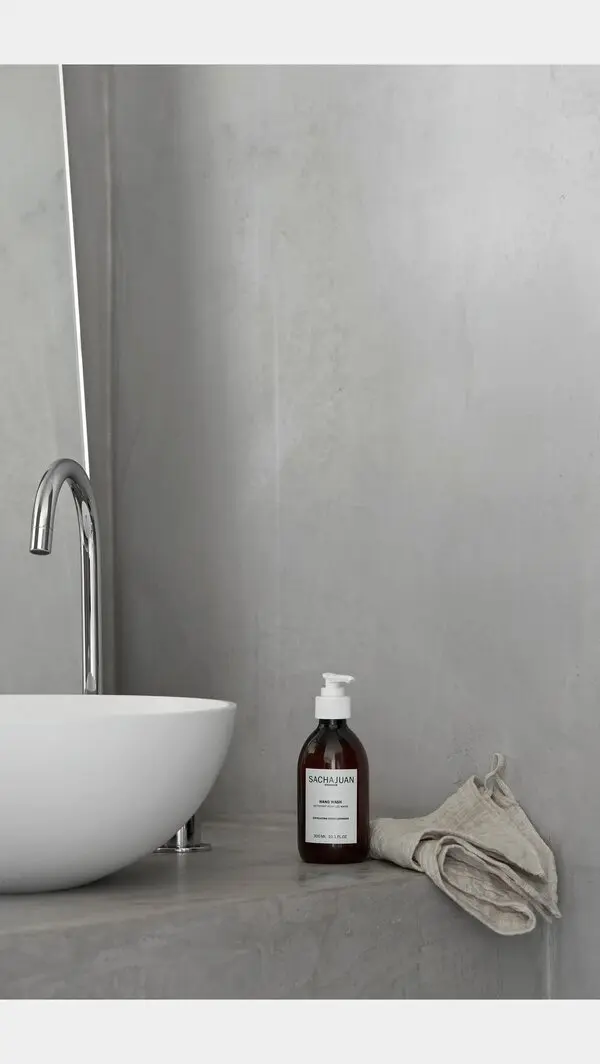 Sachajuan Fresh Lavender Exfoliating Hand Wash 10