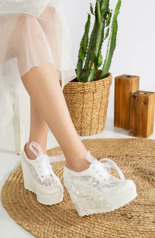 FOREVER & ALWAYS SHOES Sheri Lace Bridal Platform Sneakers
