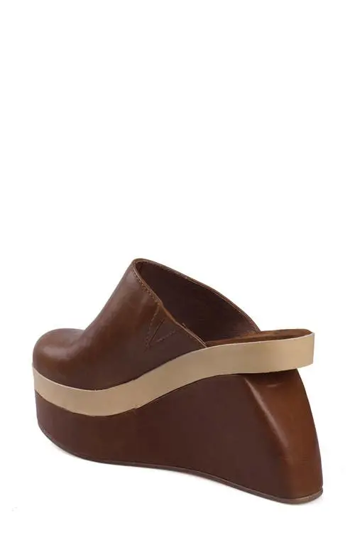 ARTISAN CRAFTED BY ZIGI Solen Platform Wedge Clogs - Brown Leather