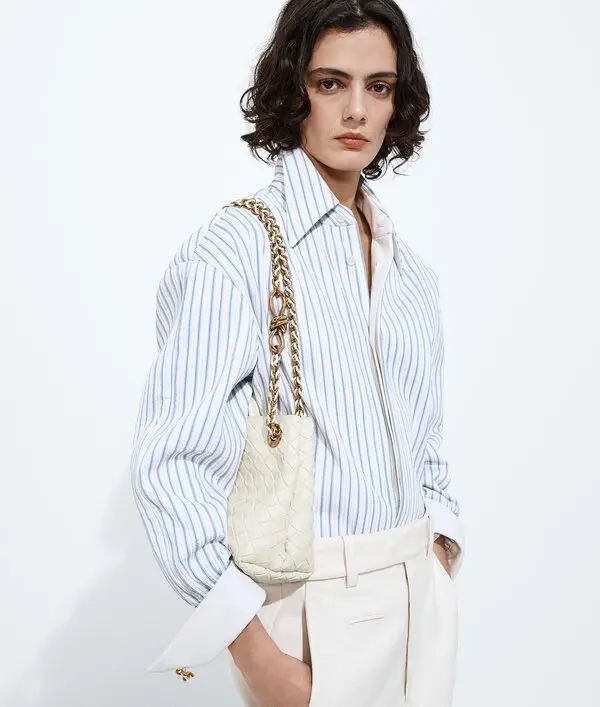 Bottega Veneta Andiamo Chain Bag - Alabaster