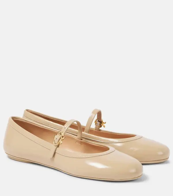 GIANVITO ROSSI Carla Patent Leather Mary Jane Flats - Beige