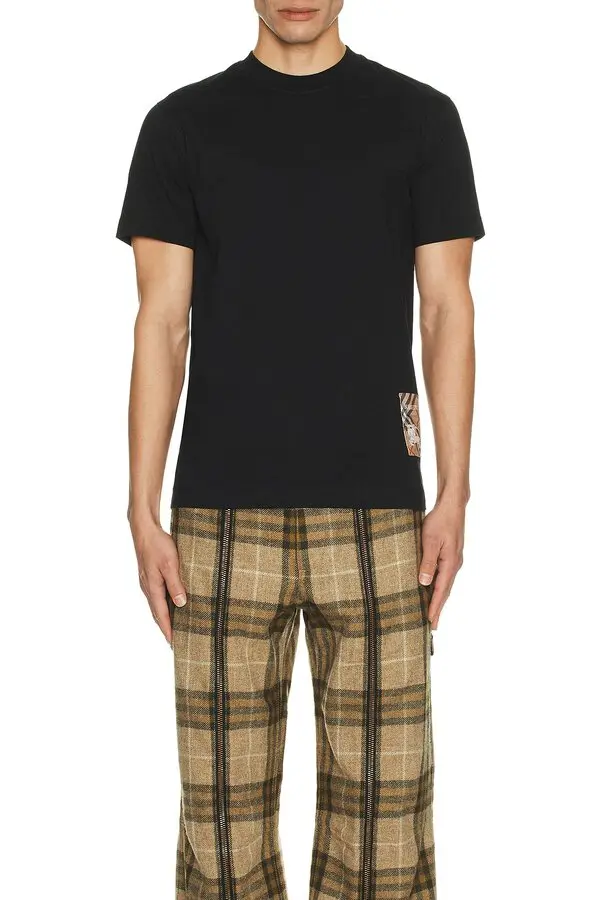 Burberry T-shirt With Check Label - Black