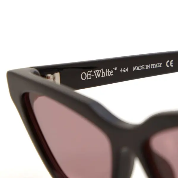 Off-White Madison Sunglasses - Black/red