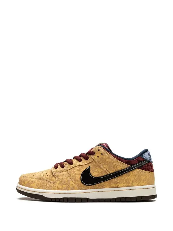 Nike Sb Dunk City Of Cinema Sneakers - Brown