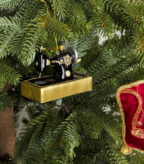 Harrods Vintage Sewing Machine Tree Decoration