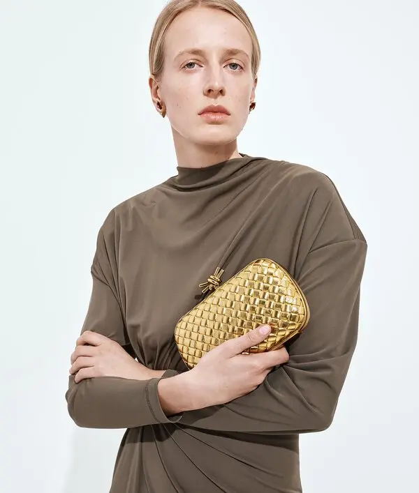 Bottega Veneta Intreccio Knot Clutch - Gold