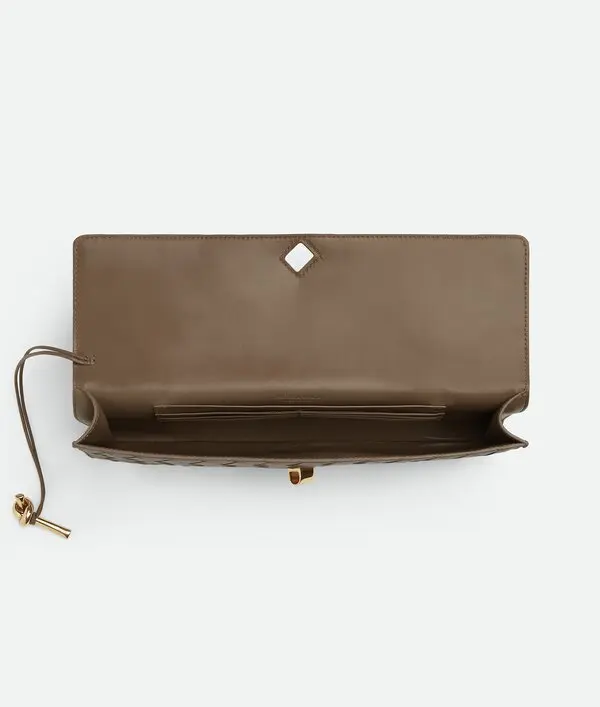 Bottega Veneta Intrecciato Leather Andiamo Clutch - Pinecone