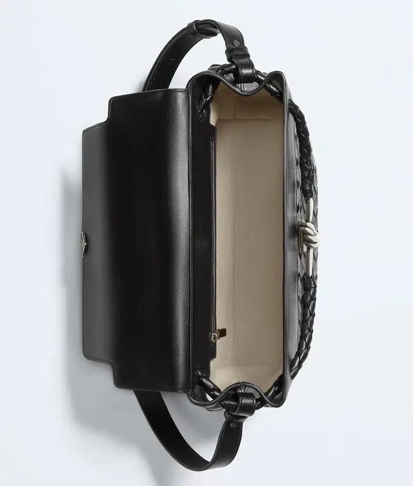 Bottega Veneta Small Andiamo Messenger - Black