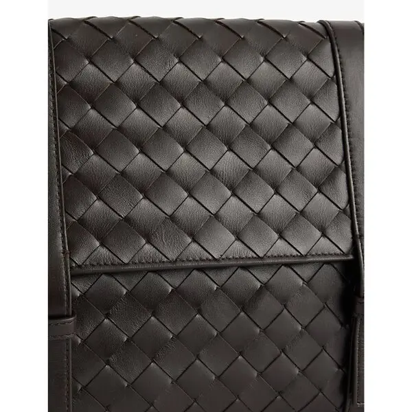 Bottega Veneta Flap Leather Cross-body Bag - Fondant-silver