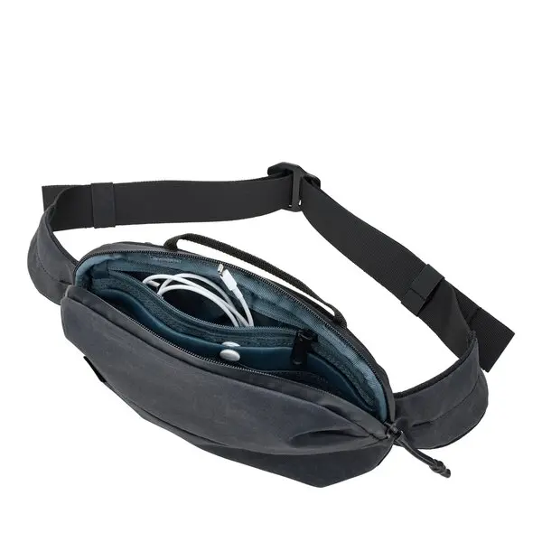 Thule Aion Sling Bag - Black