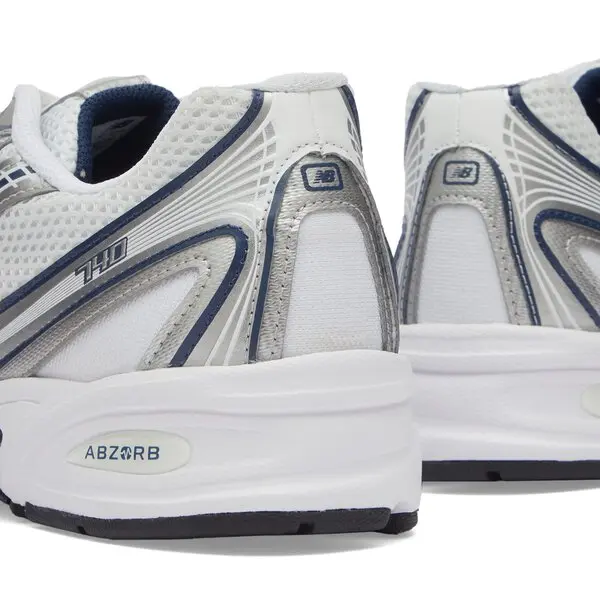 NEW BALANCE U740wn2 Sneakers