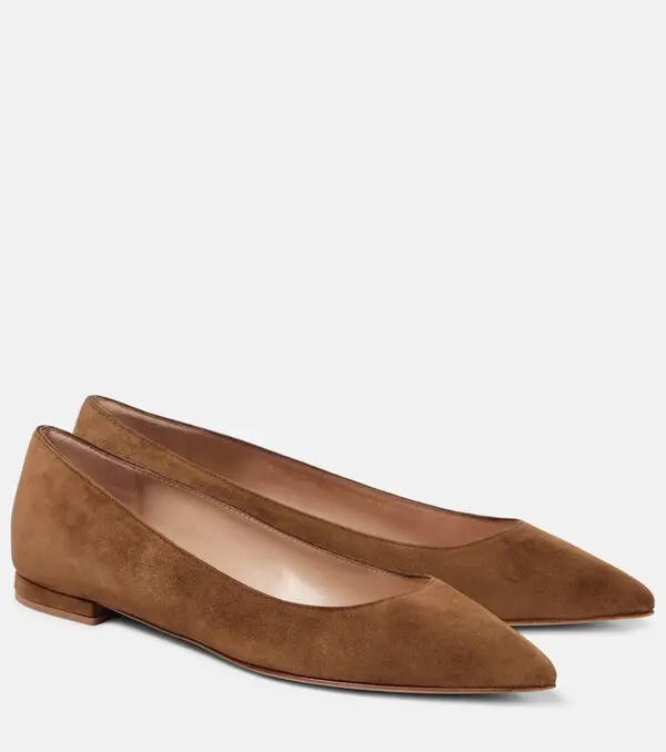 GIANVITO ROSSI Suede Pointed Toe Ballet Flats - Beige
