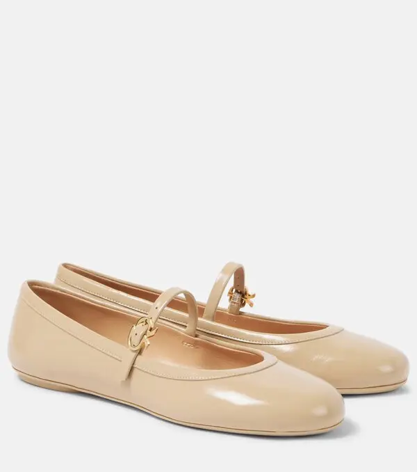 GIANVITO ROSSI Carla Patent Leather Mary Jane Flats - Beige
