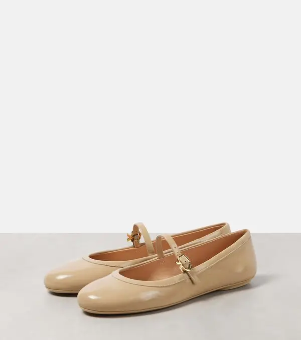 GIANVITO ROSSI Carla Patent Leather Mary Jane Flats - Beige