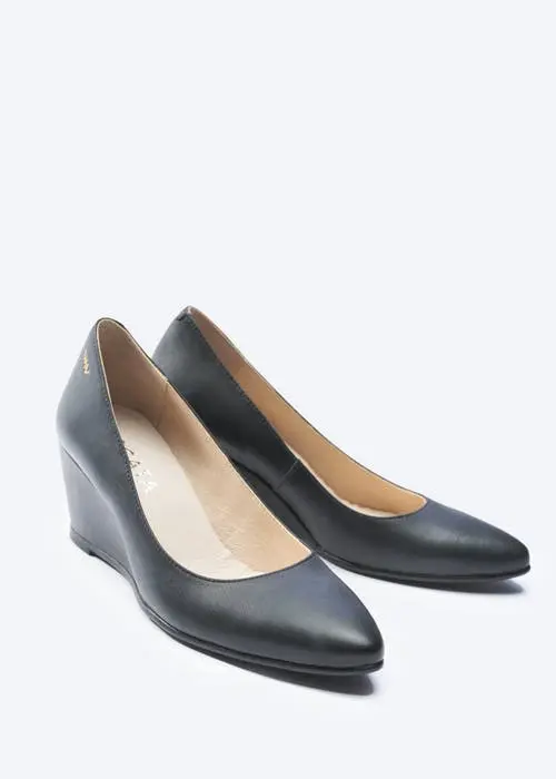 VISCATA Verona Leather Wedges - Black