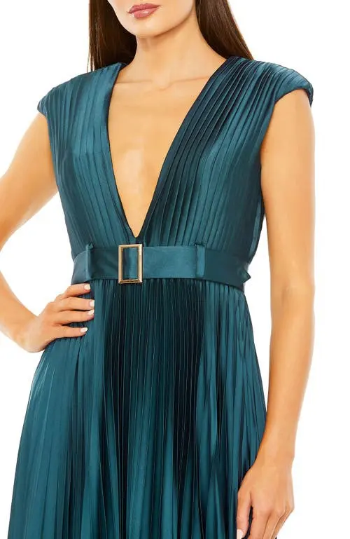 Mac Duggal Pleated Belted Gown - Midnight