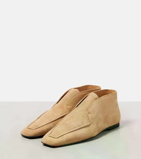 TOTEME Desert Suede Boots
