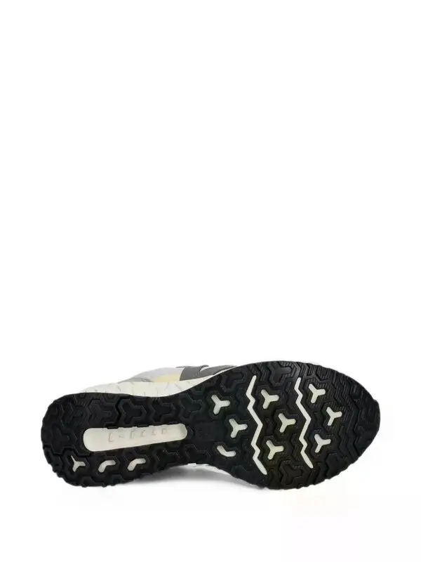 VEJA Condor Royale Sneakers
