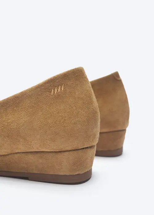 VISCATA Roma Suede Flats - Camel