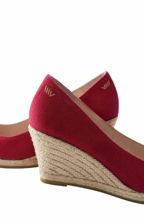 VISCATA Roses V-cut Espadrille Wedges - Cherry