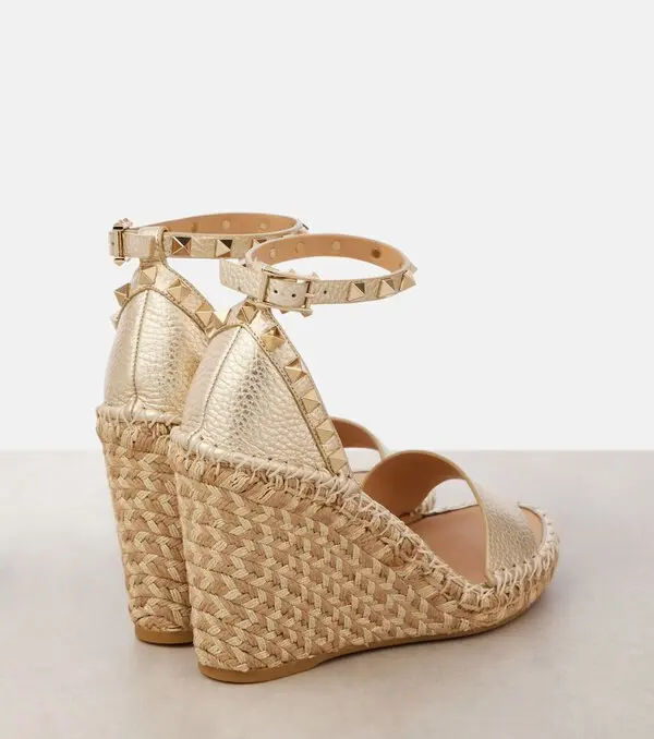 Valentino Garavani Rockstud Double 105 Leather Espadrille Wedges - Beige