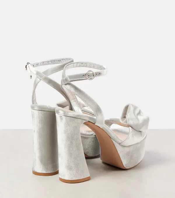 GIANVITO ROSSI 70 Bow-detail Velvet Platform Sandals - Silver