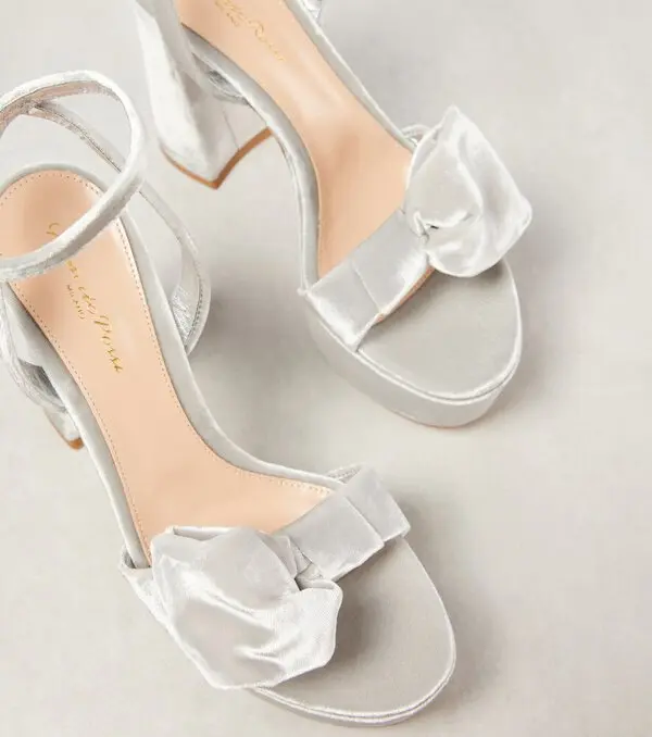 GIANVITO ROSSI 70 Bow-detail Velvet Platform Sandals - Silver