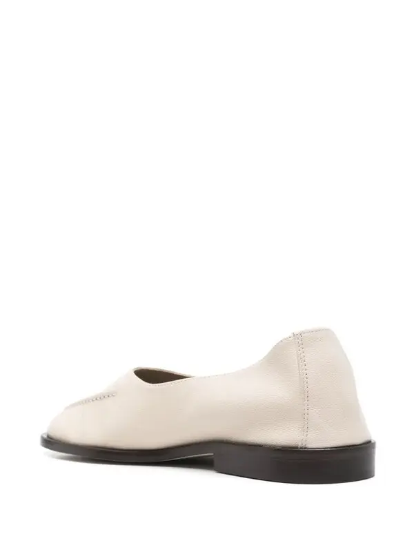 Hereu Juliol Loafers - White