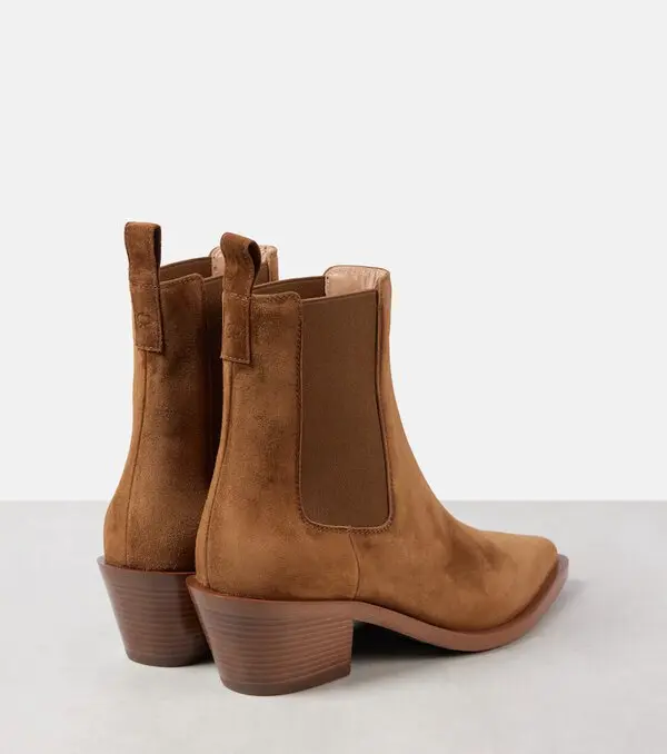 GIANVITO ROSSI Western 45 Suede Booties - Beige