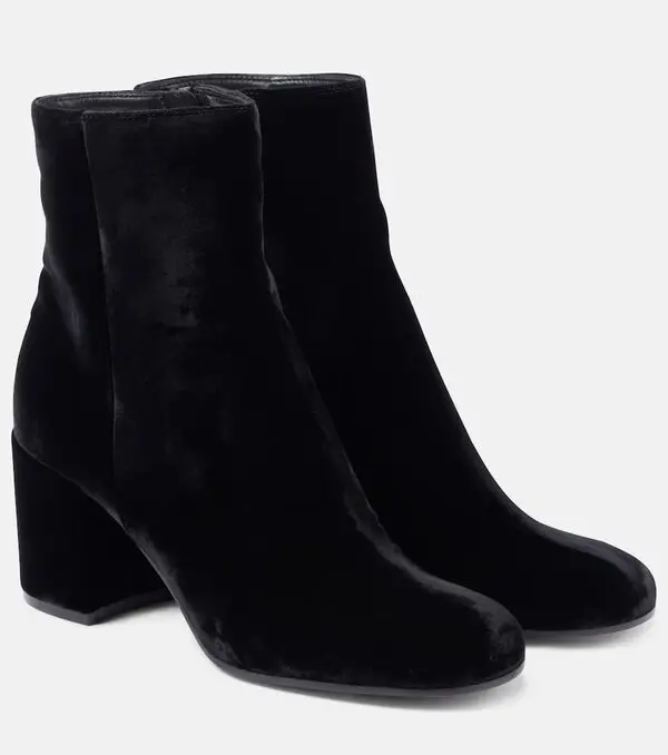 GIANVITO ROSSI Joelle 70 Velvet Booties - Black