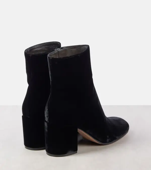 GIANVITO ROSSI Joelle 70 Velvet Booties - Black