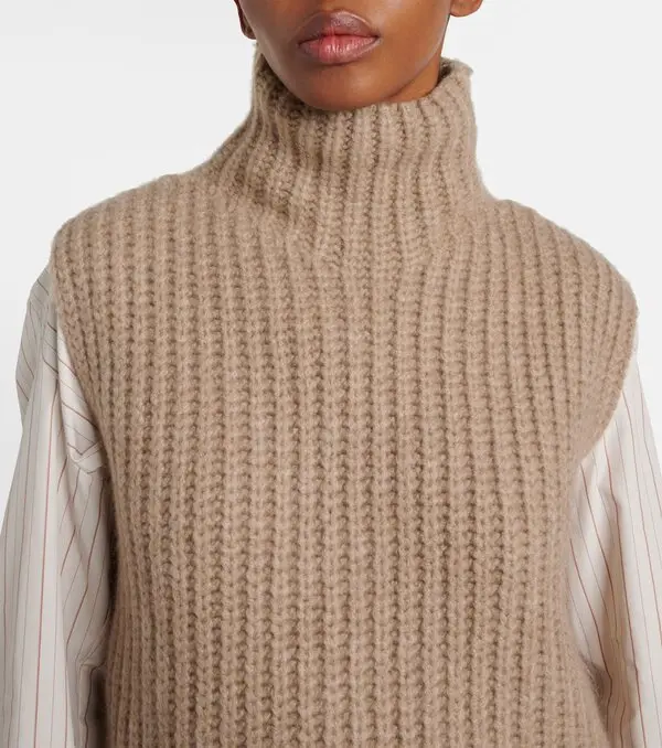 THE ROW Ilena Cashmere And Silk Top - Beige